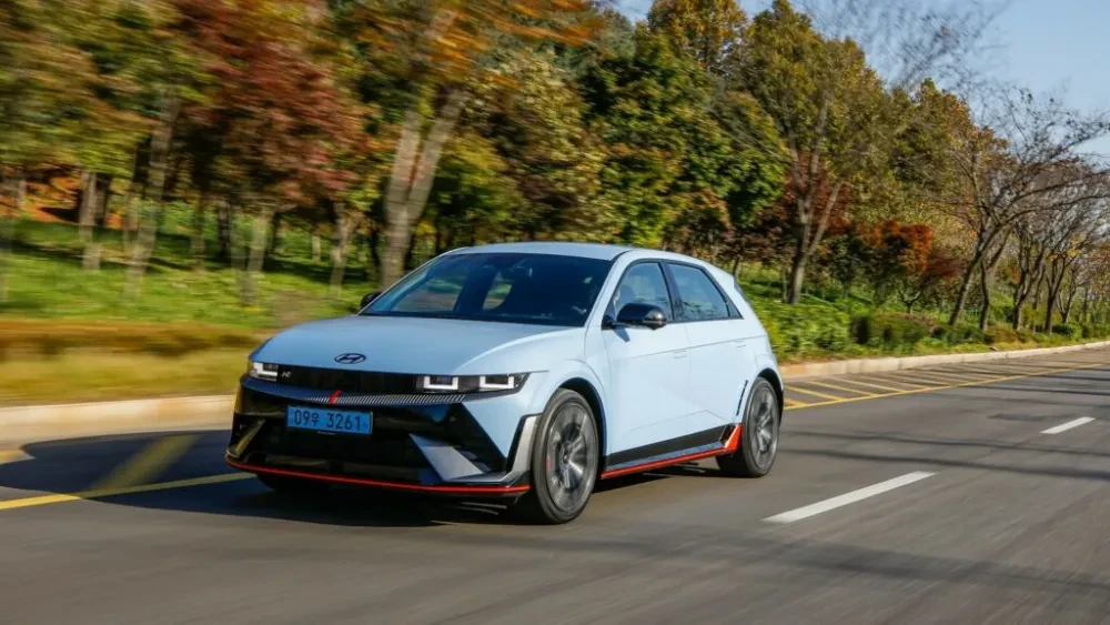 Hyundai IONIQ 5 N: Alle kleuren van de regenboog! | Auto Sturm